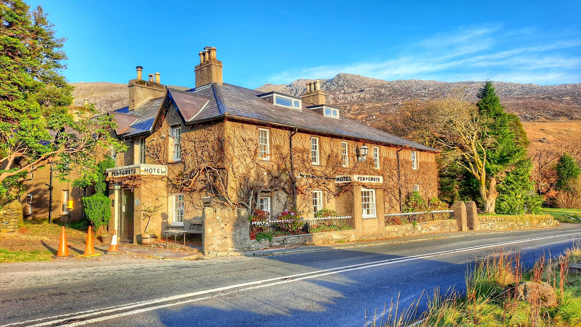 Best Hiking Hotels | Top Ten Hiking Hotels for Trekkers